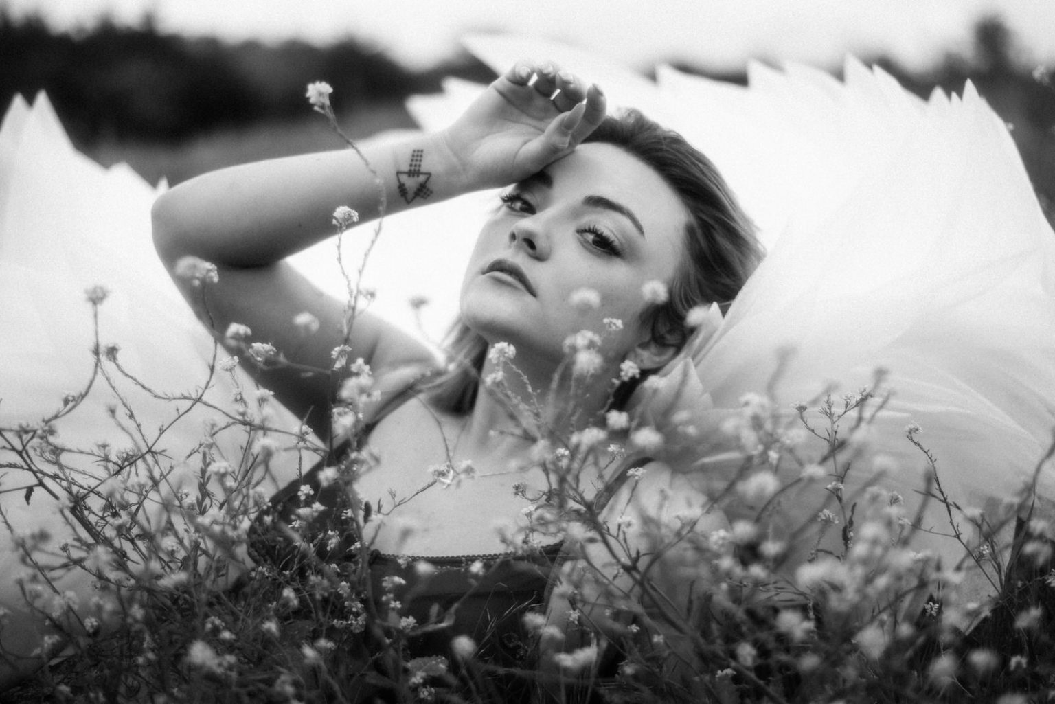Angel Wings Photoshoot | Angelic Outdoor Boudoir - royallunephoto.com